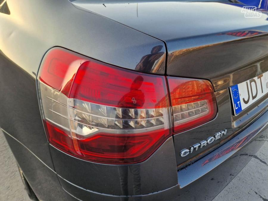 Grey Citroen C5 2012 in Jurbarkas, with an engine capacity of 1.60 L and mileage of 380 thousand km for 2900 €, photo 9 on AUTOMOTO.COM.LV