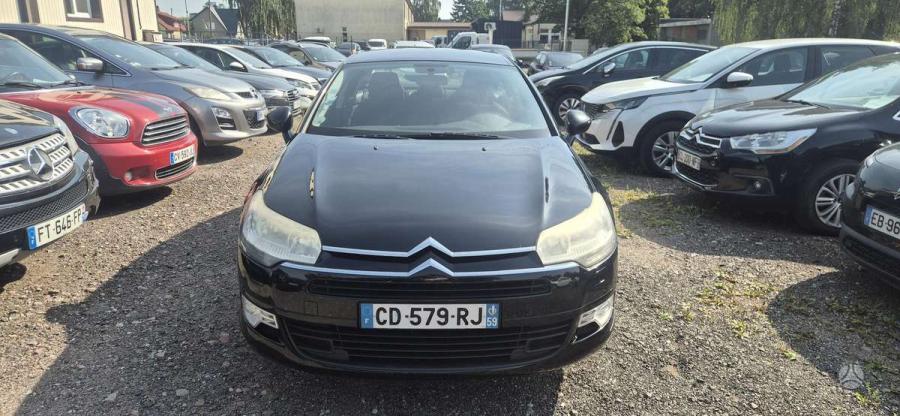 Grey Citroen C5 2012 in Taurage, with an engine capacity of 1.56 L and mileage of 290 thousand km for 2900 €, photo 1 on AUTOMOTO.COM.LV