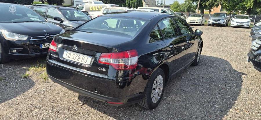 Grey Citroen C5 2012 in Taurage, with an engine capacity of 1.56 L and mileage of 290 thousand km for 2900 €, photo 7 on AUTOMOTO.COM.LV