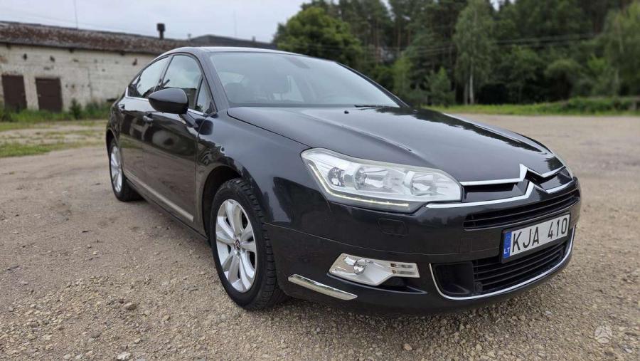 Pelēks Citroen C5 2012 Kauņa, ar dzinēja tilpumu 2.00 L un nobraukumu 292 tūkst. km par 2250 €, foto 3 vietnē AUTOMOTO.COM.LV