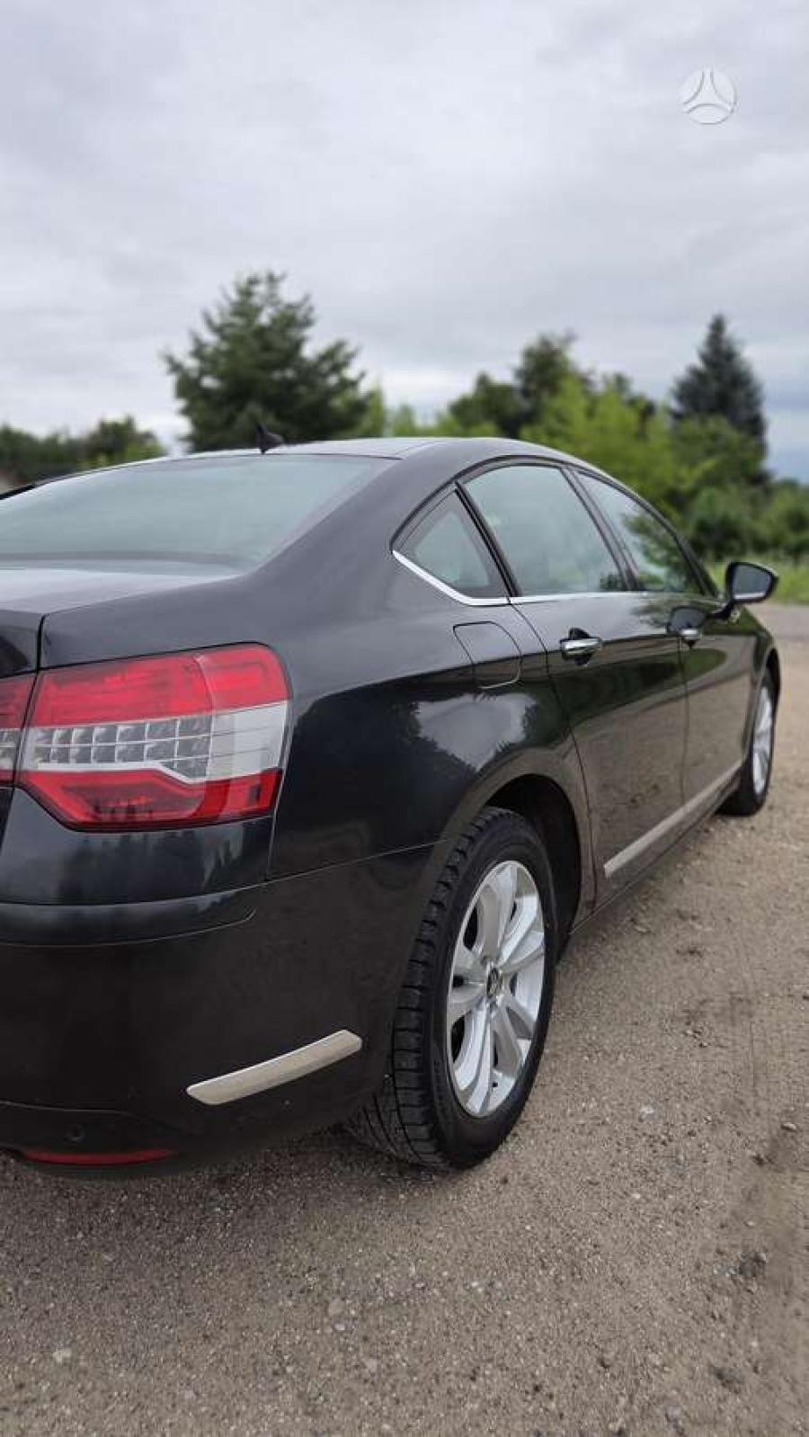 Pelēks Citroen C5 2012 Kauņa, ar dzinēja tilpumu 2.00 L un nobraukumu 292 tūkst. km par 2250 €, foto 9 vietnē AUTOMOTO.COM.LV