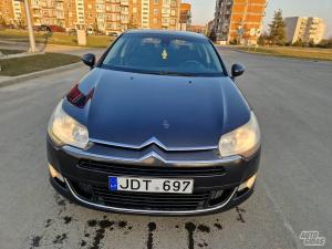Серый Ситроен С5 2012 в Юрбаркас, объемом двигателя 1.60 л и пробегом 380 тыс. км за 2800 €, фото 11 на AUTOMOTO.COM.LV