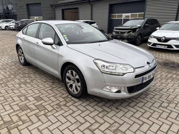 Pelēks Citroen C5 2012 Tauragė, ar dzinēja tilpumu 1.56 L un nobraukumu 245 tūkst. km par 2450 €, foto 2 vietnē AUTOMOTO.COM.LV