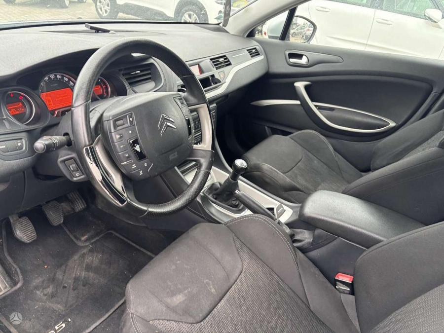 Grey Citroen C5 2012 in Taurage, with an engine capacity of 1.56 L and mileage of 245 thousand km for 2450 €, photo 7 on AUTOMOTO.COM.LV