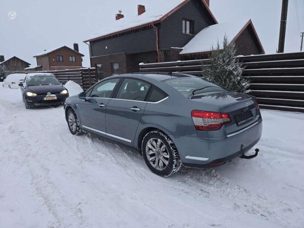 Pelēks Citroen C5 2013 Kauņa, ar dzinēja tilpumu 2.00 L un nobraukumu 253 tūkst. km par 3750 €, foto 2 vietnē AUTOMOTO.COM.LV
