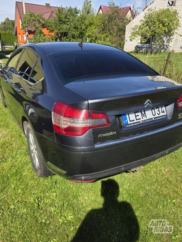 Pelēks Citroen C5 2013 Tauragė, ar dzinēja tilpumu 1.60 L un nobraukumu 371 tūkst. km par 2000 €, foto 5 vietnē AUTOMOTO.COM.LV