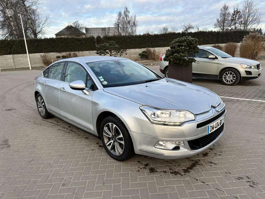 Grey Citroen C5 2015 in Taurage, with an engine capacity of 2.00 L and mileage of 258 thousand km for 4600 €, photo 3 on AUTOMOTO.COM.LV