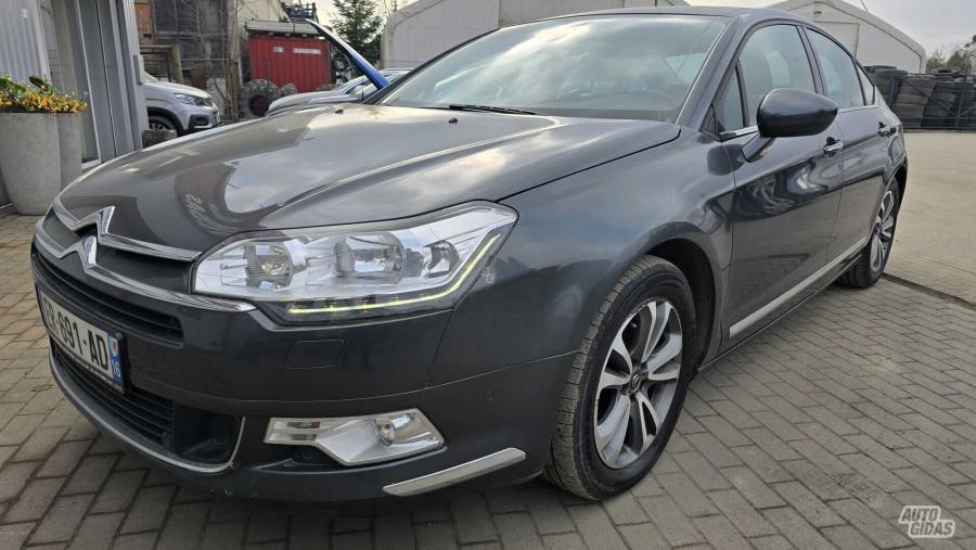 Pelēks Citroen C5 2017 Kauņa, ar dzinēja tilpumu 2.00 L un nobraukumu 332 tūkst. km par 6200 €, foto 1 vietnē AUTOMOTO.COM.LV