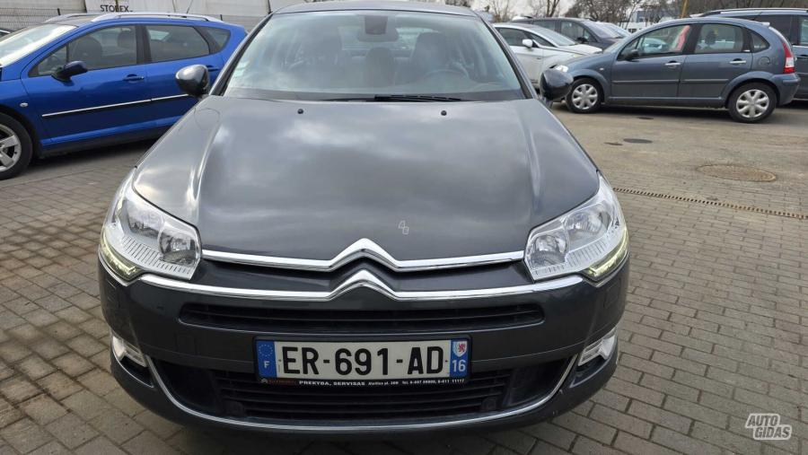 Pelēks Citroen C5 2017 Kauņa, ar dzinēja tilpumu 2.00 L un nobraukumu 332 tūkst. km par 6200 €, foto 2 vietnē AUTOMOTO.COM.LV