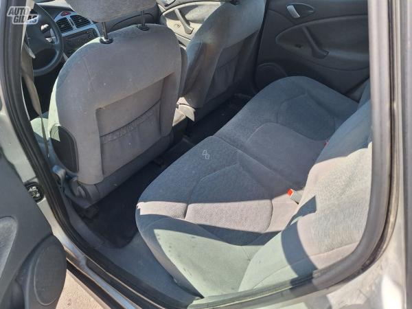Grey Citroen C5 2003 in Ukmerge, with an engine capacity of 2.00 L and mileage of 259 thousand km for 590 €, photo 9 on AUTOMOTO.COM.LV
