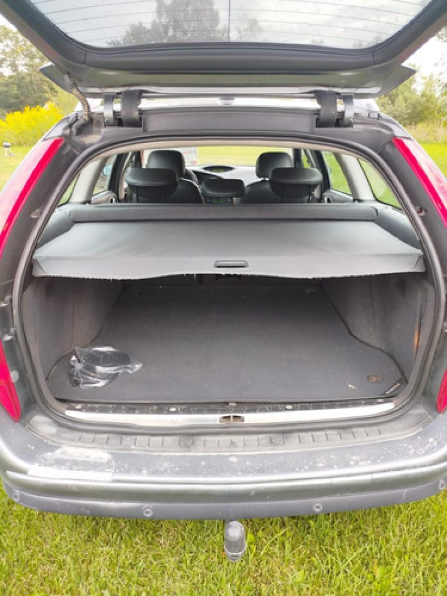 Pelēks Citroen C5 2003 Hāpsalu, ar dzinēja tilpumu 2.00 L un nobraukumu 303 tūkst. km par 1300 €, foto 8 vietnē AUTOMOTO.COM.LV