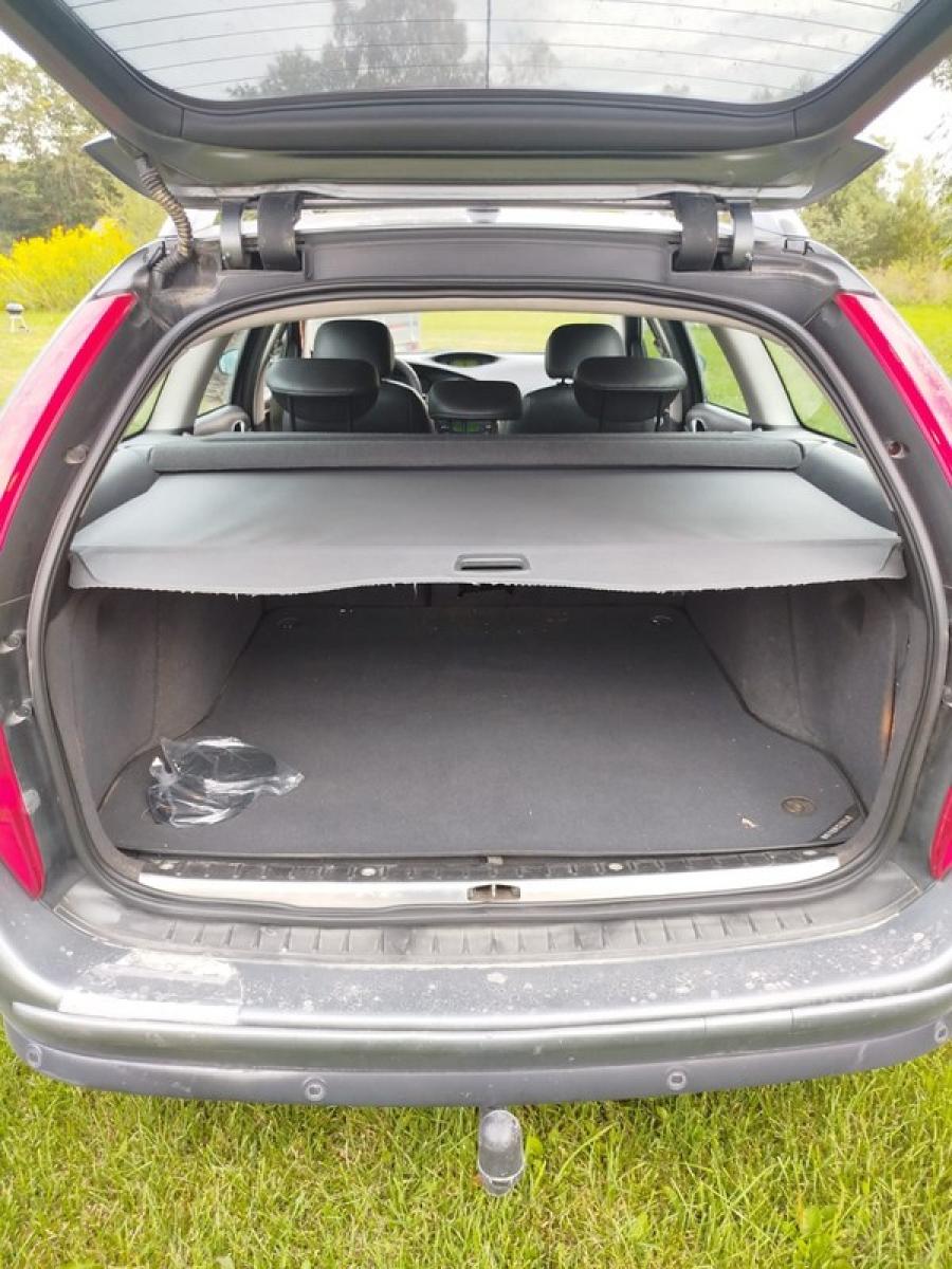 Pelēks Citroen C5 2003 Hāpsalu, ar dzinēja tilpumu 2.00 L un nobraukumu 303 tūkst. km par 1300 €, foto 19 vietnē AUTOMOTO.COM.LV