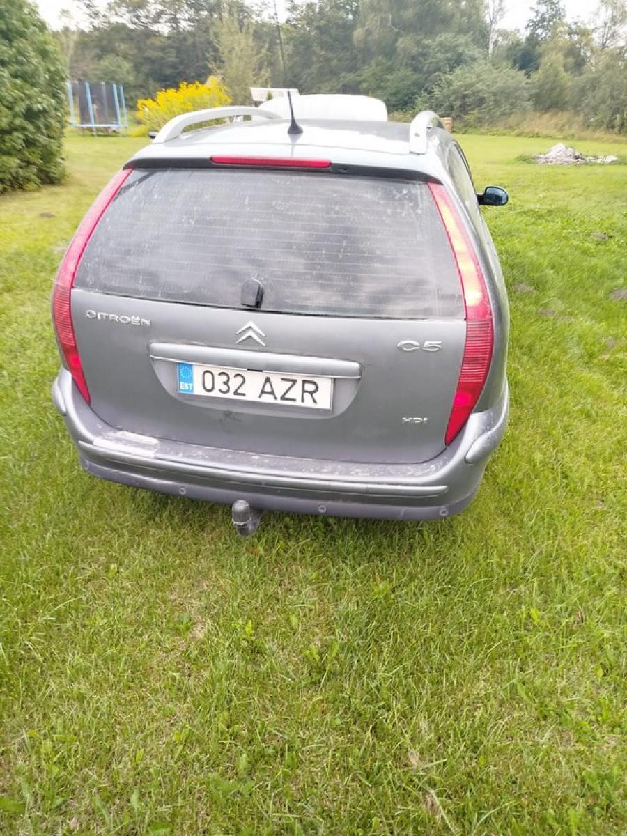 Pelēks Citroen C5 2003 Hāpsalu, ar dzinēja tilpumu 2.00 L un nobraukumu 303 tūkst. km par 1300 €, foto 23 vietnē AUTOMOTO.COM.LV
