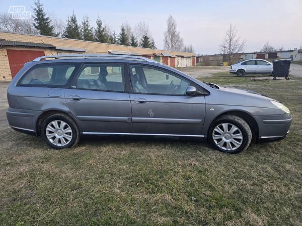 Pelēks Citroen C5 2005 Marijampole, ar dzinēja tilpumu 2.20 L un nobraukumu 300 tūkst. km par 700 €, foto 3 vietnē AUTOMOTO.COM.LV