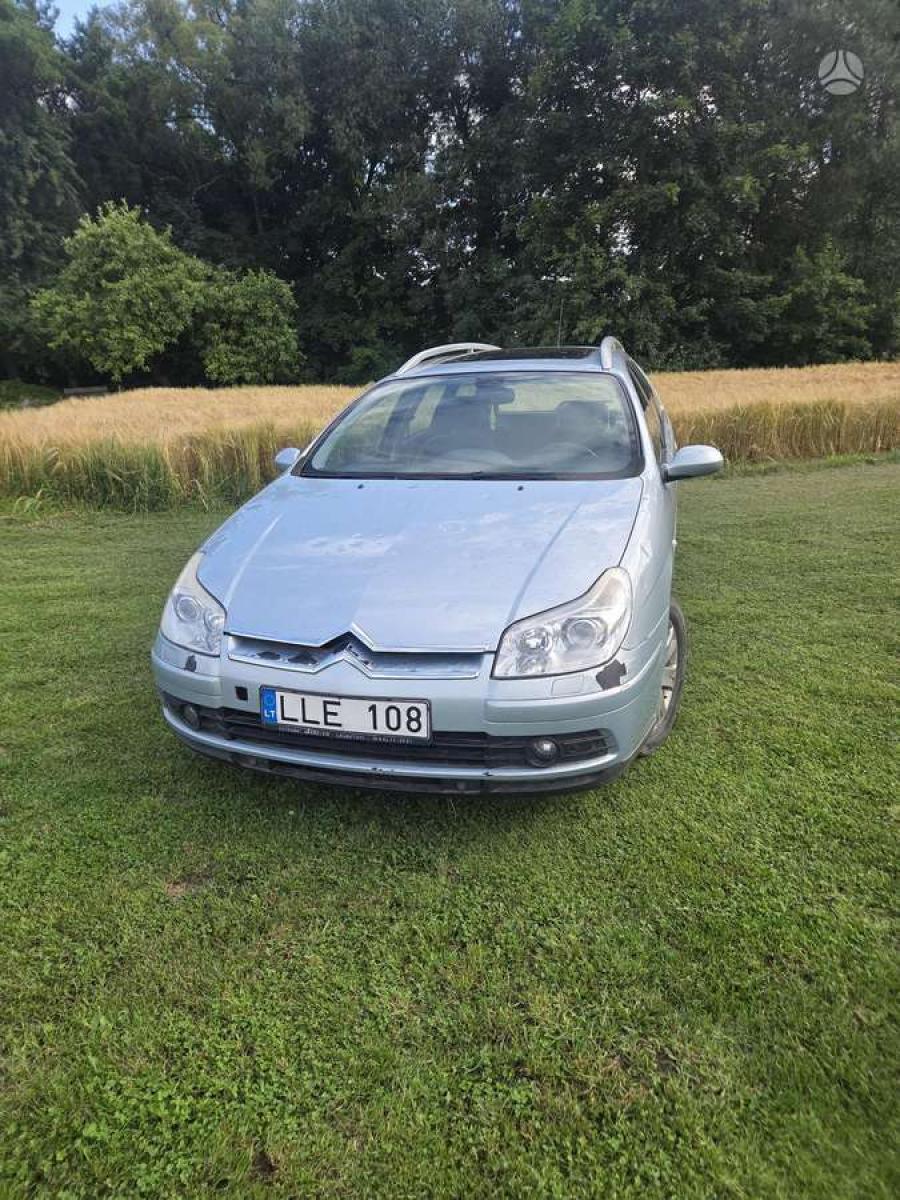 Pelēks Citroen C5 2005 Panevēža, ar dzinēja tilpumu 2.00 L un nobraukumu 437 tūkst. km par 750 €, foto 1 vietnē AUTOMOTO.COM.LV