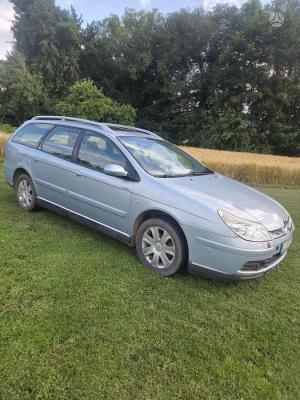 Pelēks Citroen C5 2005 Panevēža, ar dzinēja tilpumu 2.00 L un nobraukumu 437 tūkst. km par 750 €, foto 3 vietnē AUTOMOTO.COM.LV