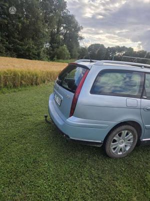 Pelēks Citroen C5 2005 Panevēža, ar dzinēja tilpumu 2.00 L un nobraukumu 437 tūkst. km par 750 €, foto 4 vietnē AUTOMOTO.COM.LV