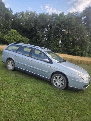 Pelēks Citroen C5 2005 Panevēža, ar dzinēja tilpumu 2.00 L un nobraukumu 437 tūkst. km par 750 €, foto 6 vietnē AUTOMOTO.COM.LV