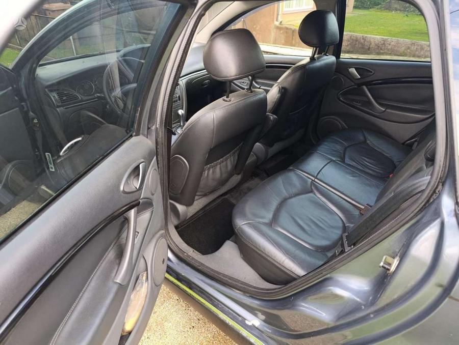 Pelēks Citroen C5 2005 Šauļi, ar dzinēja tilpumu 2.18 L un nobraukumu 234 tūkst. km par 1000 €, foto 7 vietnē AUTOMOTO.COM.LV