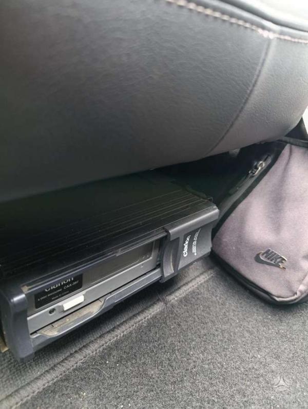 Pelēks Citroen C5 2005 Šauļi, ar dzinēja tilpumu 2.18 L un nobraukumu 234 tūkst. km par 1000 €, foto 9 vietnē AUTOMOTO.COM.LV