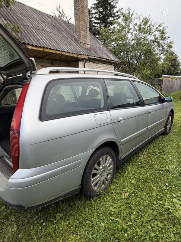 Grey Citroen C5 2006 in Vilnius, with an engine capacity of 1.60 L and mileage of 273 thousand km for 1500 €, photo 3 on AUTOMOTO.COM.LV