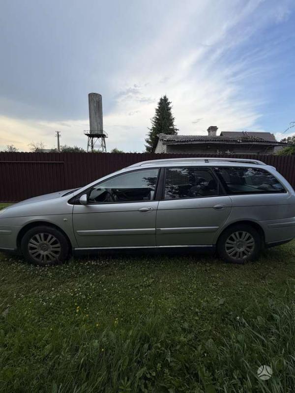 Grey Citroen C5 2006 in Vilnius, with an engine capacity of 1.60 L and mileage of 273 thousand km for 1500 €, photo 10 on AUTOMOTO.COM.LV