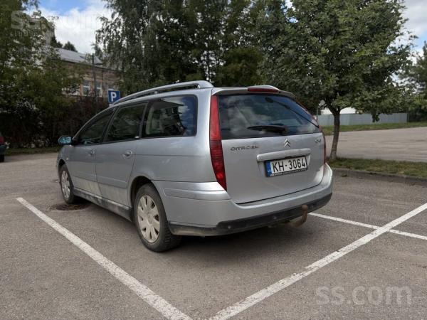 Pelēks Citroen C5 2007 Daugavpils, ar dzinēja tilpumu 2.00 L un nobraukumu 330 tūkst. km par 1500 €, foto 3 vietnē AUTOMOTO.COM.LV