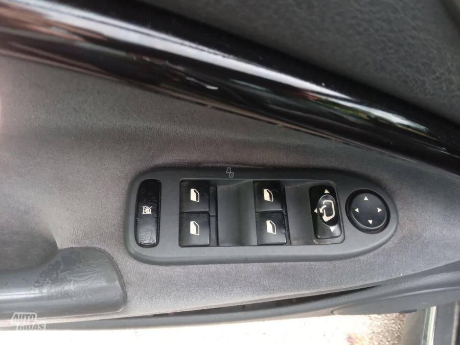 Pelēks Citroen C5 2007 Šauļi, ar dzinēja tilpumu 2.20 L un nobraukumu 367 tūkst. km par 870 €, foto 19 vietnē AUTOMOTO.COM.LV
