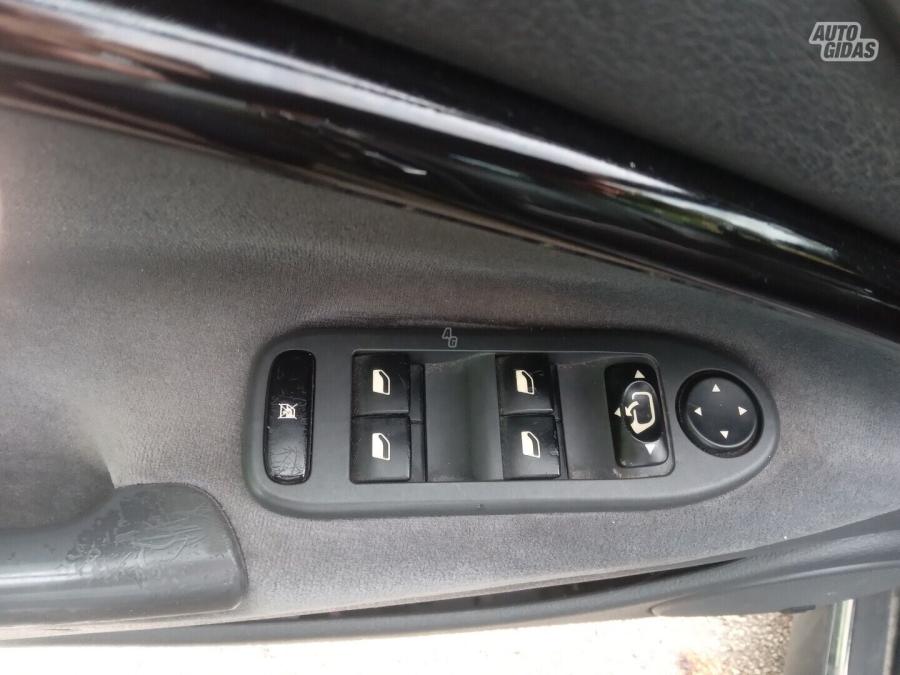 Pelēks Citroen C5 2007 Šauļi, ar dzinēja tilpumu 2.20 L un nobraukumu 367 tūkst. km par 1180 €, foto 19 vietnē AUTOMOTO.COM.LV