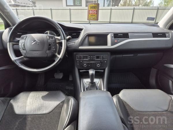Pelēks Citroen C5 2008 Daugavpils, ar dzinēja tilpumu 2.00 L un nobraukumu 305 tūkst. km par 2300 €, foto 10 vietnē AUTOMOTO.COM.LV