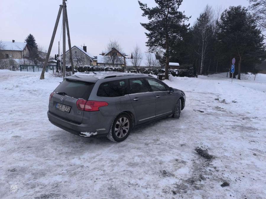 Grey Citroen C5 2008 in Klaipeda, with an engine capacity of 2.00 L and mileage of 320 thousand km for 2500 €, photo 6 on AUTOMOTO.COM.LV