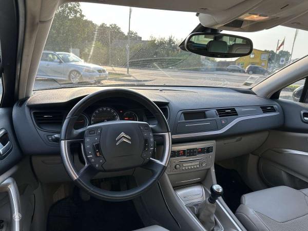 Grey Citroen C5 2008 in Taurage, with an engine capacity of 2.00 L and mileage of 226 thousand km for 2900 €, photo 7 on AUTOMOTO.COM.LV