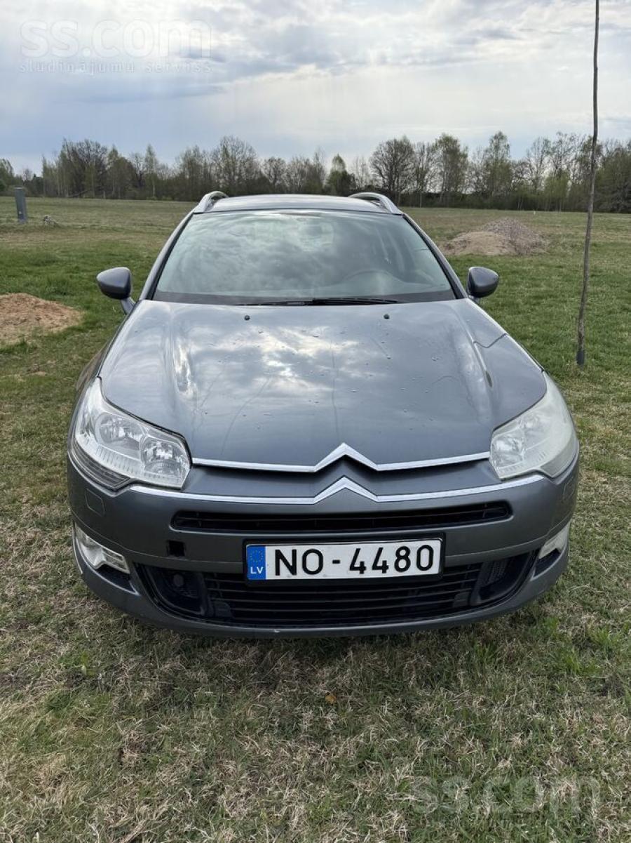 Grey Citroen C5 2008 in Riga, with an engine capacity of 2.00 L and mileage of 355 thousand km for 1100 €, photo 4 on AUTOMOTO.COM.LV