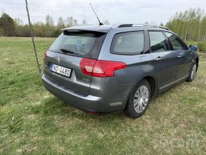 Grey Citroen C5 2008 in Riga, with an engine capacity of 2.00 L and mileage of 355 thousand km for 1100 €, photo 5 on AUTOMOTO.COM.LV