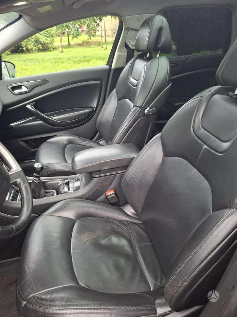 Pelēks Citroen C5 2008 Šauļi, ar dzinēja tilpumu 2.00 L un nobraukumu 333 tūkst. km par 1600 €, foto 18 vietnē AUTOMOTO.COM.LV