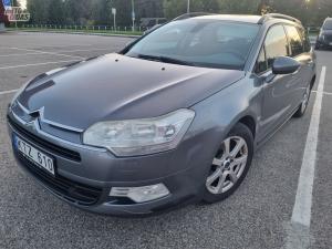 Pelēks Citroen C5 2008 Utena, ar dzinēja tilpumu 1.60 L un nobraukumu 334 tūkst. km par 720 €, foto 3 vietnē AUTOMOTO.COM.LV