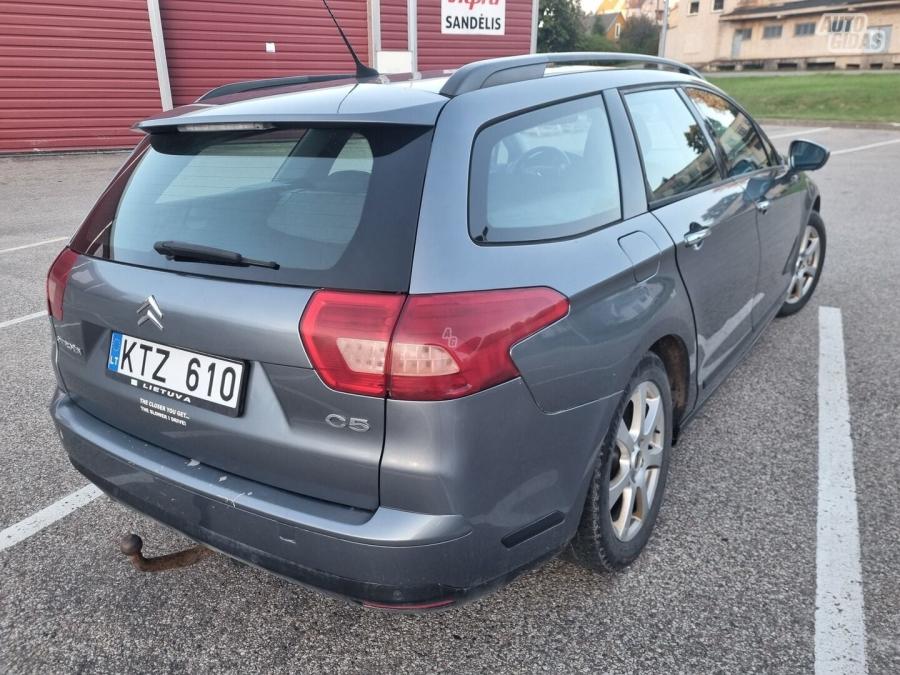 Pelēks Citroen C5 2008 Utena, ar dzinēja tilpumu 1.60 L un nobraukumu 334 tūkst. km par 720 €, foto 5 vietnē AUTOMOTO.COM.LV