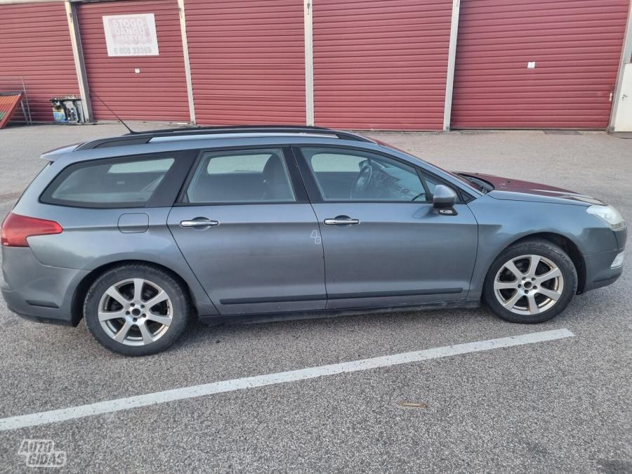 Pelēks Citroen C5 2008 Utena, ar dzinēja tilpumu 1.60 L un nobraukumu 334 tūkst. km par 720 €, foto 7 vietnē AUTOMOTO.COM.LV