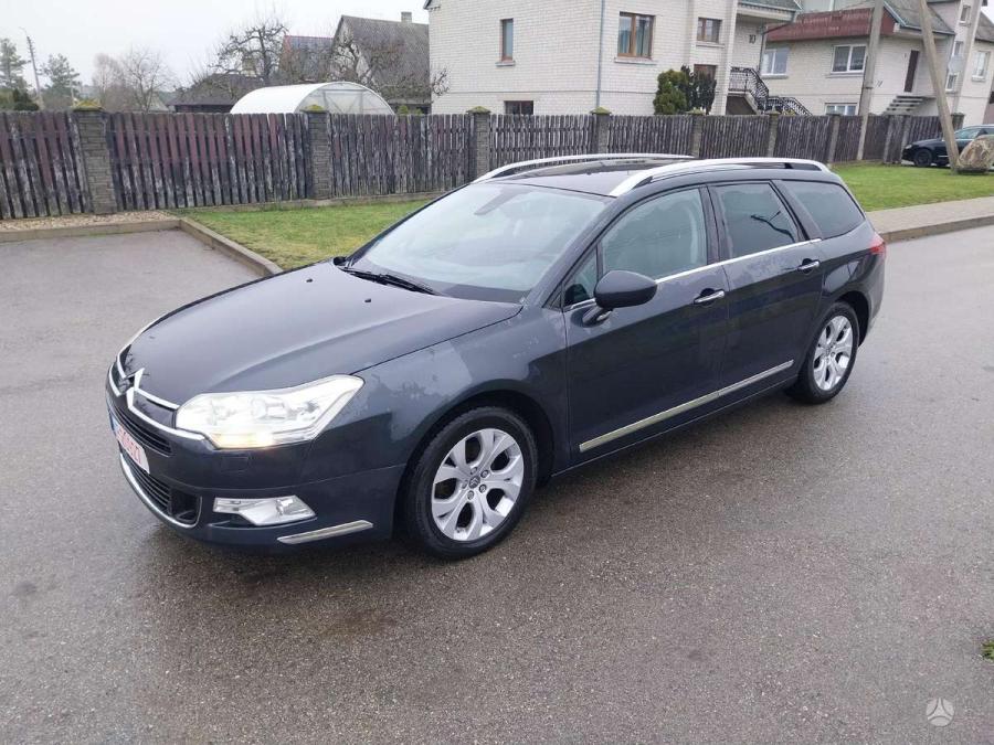 Pelēks Citroen C5 2009 Marijampole, ar dzinēja tilpumu 2.00 L un nobraukumu 267 tūkst. km par 2690 €, foto 3 vietnē AUTOMOTO.COM.LV