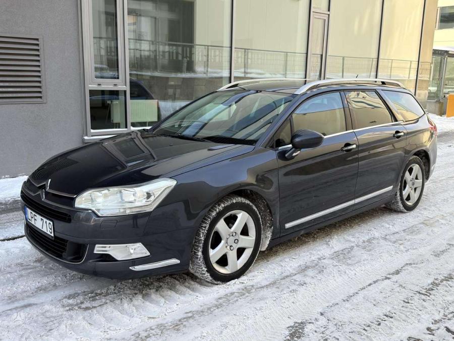 Grey Citroen C5 2009 in Vilnius, with an engine capacity of 2.00 L and mileage of 356 thousand km for 2750 €, photo 1 on AUTOMOTO.COM.LV