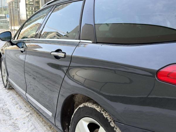 Pelēks Citroen C5 2009 Viļņa, ar dzinēja tilpumu 2.00 L un nobraukumu 356 tūkst. km par 2750 €, foto 7 vietnē AUTOMOTO.COM.LV