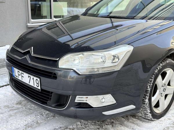 Pelēks Citroen C5 2009 Viļņa, ar dzinēja tilpumu 2.00 L un nobraukumu 356 tūkst. km par 2750 €, foto 10 vietnē AUTOMOTO.COM.LV