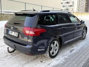 Grey Citroen C5 2009 in Vilnius, with an engine capacity of 2.00 L and mileage of 356 thousand km for 2750 €, photo 5 on AUTOMOTO.COM.LV