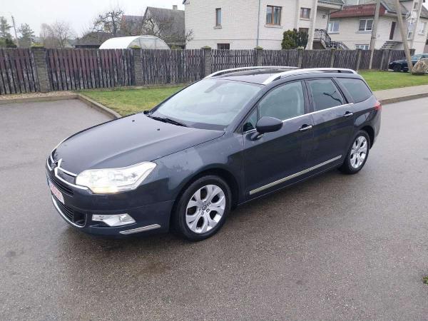 Grey Citroen C5 2009 in Marijampole, with an engine capacity of 2.00 L and mileage of 267 thousand km for 2700 €, photo 2 on AUTOMOTO.COM.LV