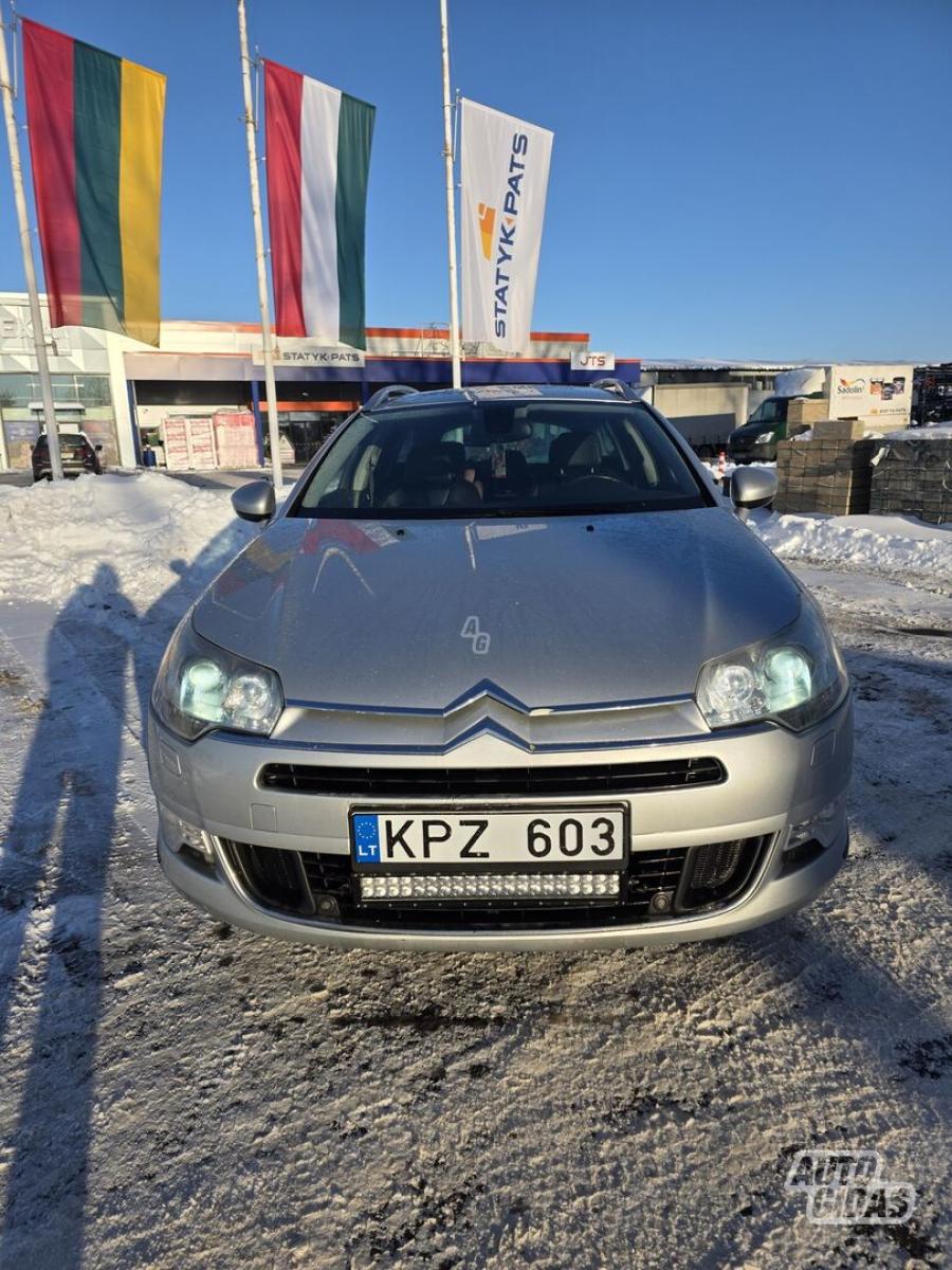 Grey Citroen C5 2009 in Silute, with an engine capacity of 2.20 L and mileage of 332 thousand km for 2650 €, photo 1 on AUTOMOTO.COM.LV
