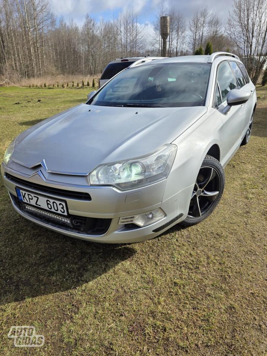 Grey Citroen C5 2009 in Pagegiai, with an engine capacity of 2.20 L and mileage of 332 thousand km for 2350 €, photo 1 on AUTOMOTO.COM.LV
