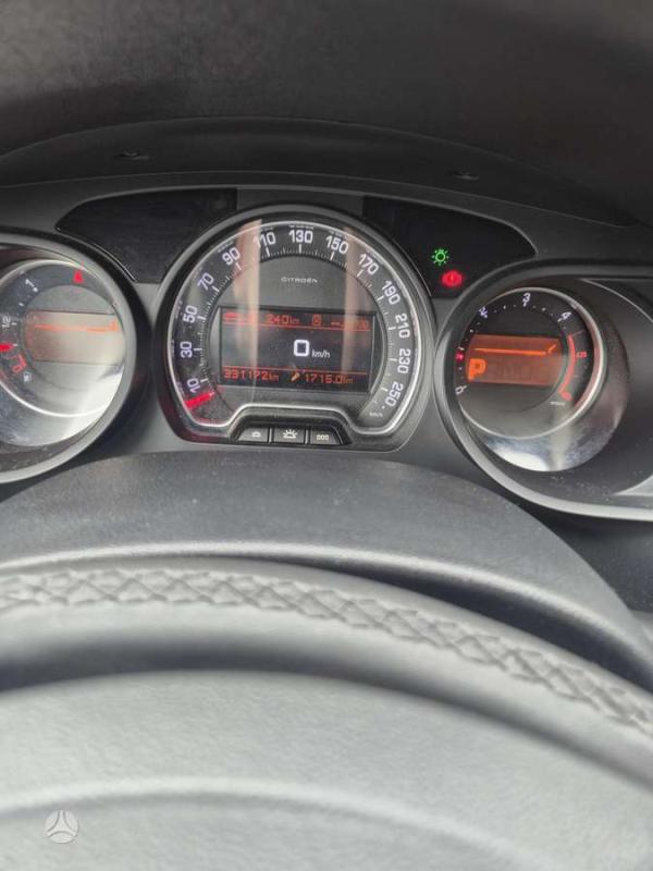 Grey Citroen C5 2009 in Vilnius, with an engine capacity of 2.00 L and mileage of 300 thousand km for 1650 €, photo 9 on AUTOMOTO.COM.LV