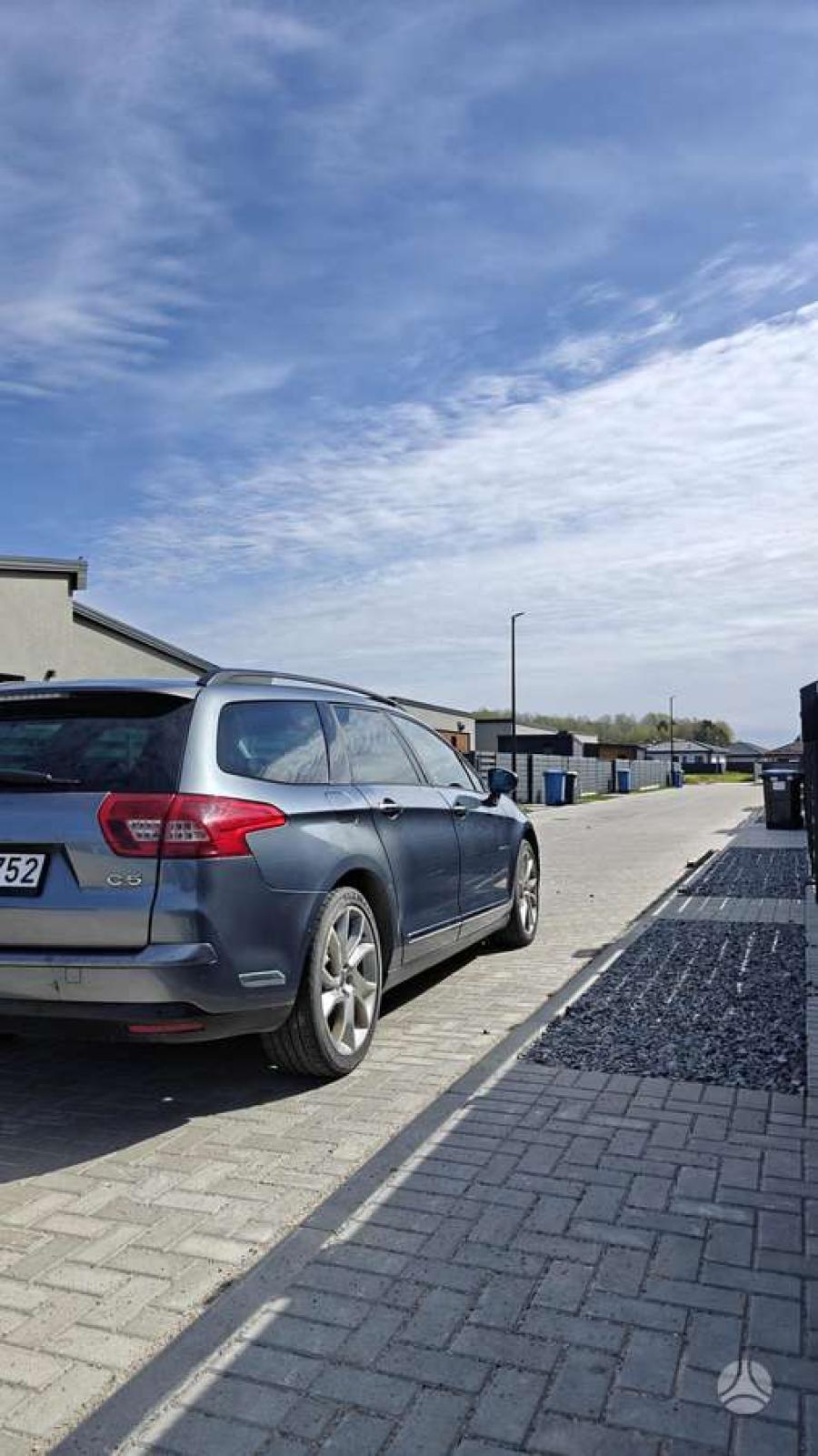 Pelēks Citroen C5 2009 Klaipėda, ar dzinēja tilpumu 2.00 L un nobraukumu 322 tūkst. km par 1000 €, foto 7 vietnē AUTOMOTO.COM.LV