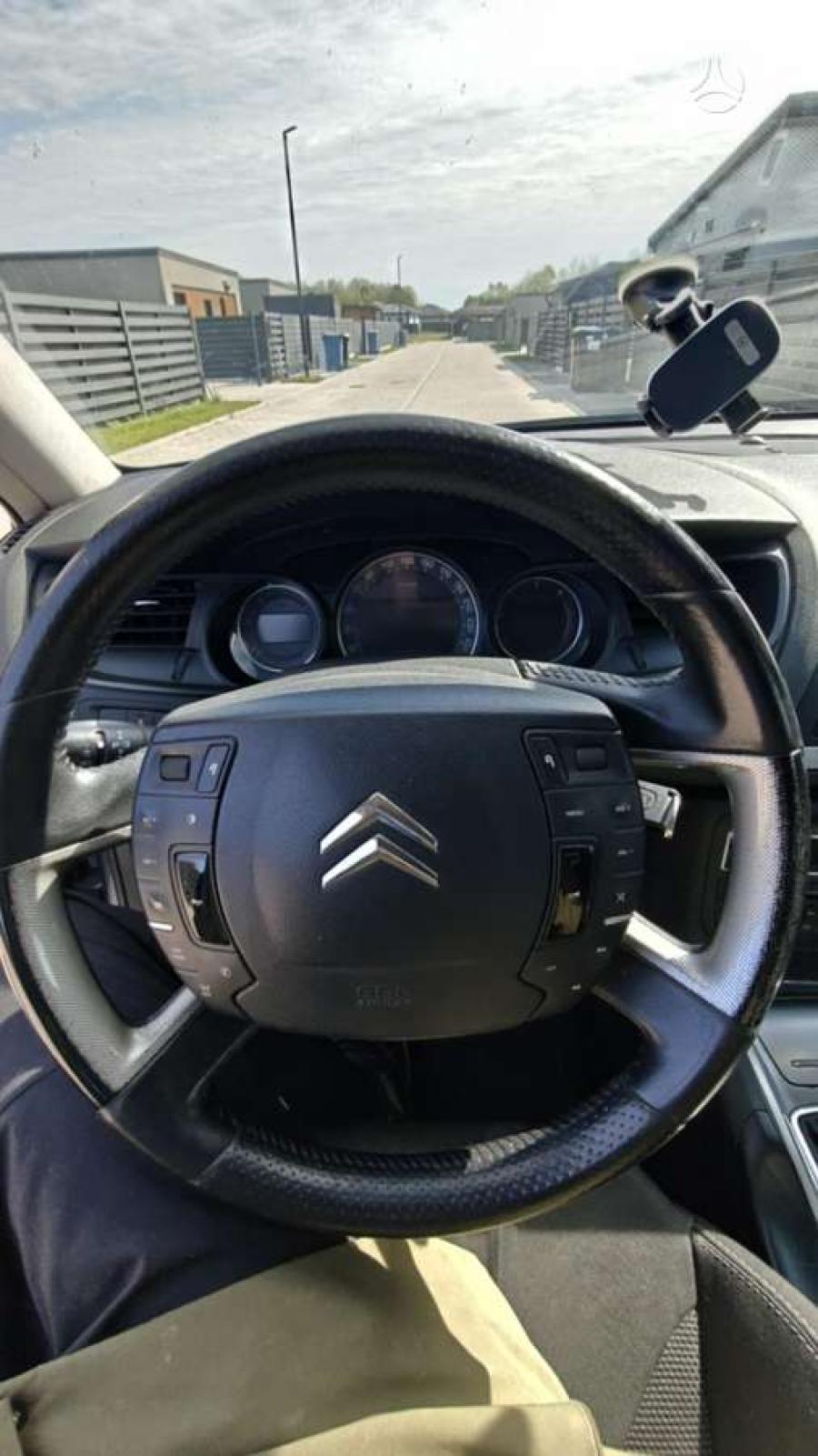 Pelēks Citroen C5 2009 Klaipėda, ar dzinēja tilpumu 2.00 L un nobraukumu 322 tūkst. km par 1000 €, foto 12 vietnē AUTOMOTO.COM.LV