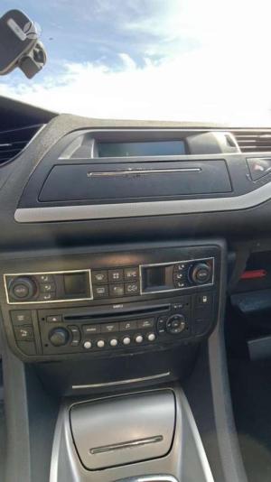 Pelēks Citroen C5 2009 Klaipėda, ar dzinēja tilpumu 2.00 L un nobraukumu 322 tūkst. km par 1000 €, foto 13 vietnē AUTOMOTO.COM.LV